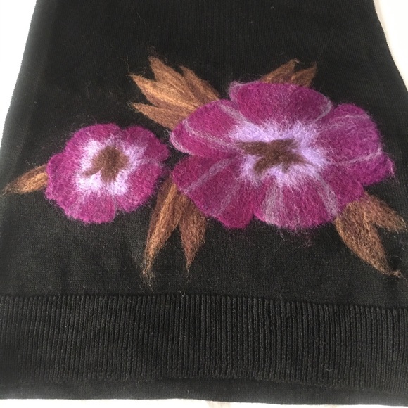 J. Jill | Accessories | J Jill Needle Punch Dimensional Flowers Scarf ...